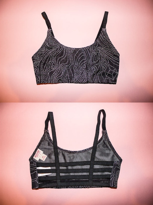 How To Pick The Right Sports Bra For Your Boob Size