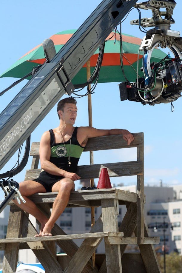 Justin Timberlake Is The Sexiest Lifeguard On The Beach In His New ...