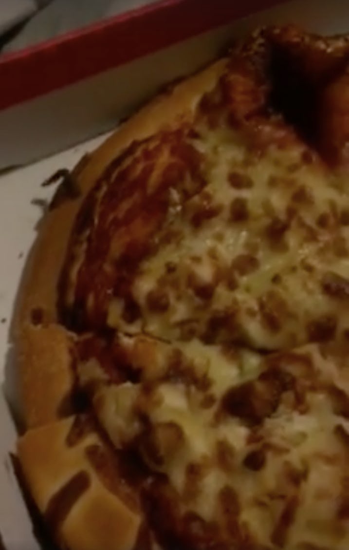 Teen Finds Insect In Pizza And Posts Video On FB
