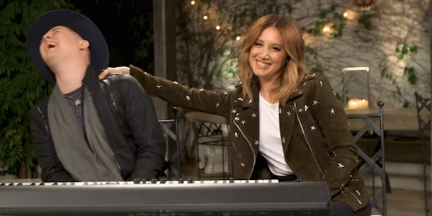 Ashley Tisdale And Lucas Grabeel 'High School Musical' Duet