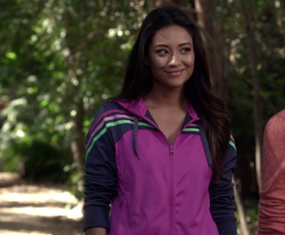 Emily Fields' Best Looks On 'Pretty Little Liars'