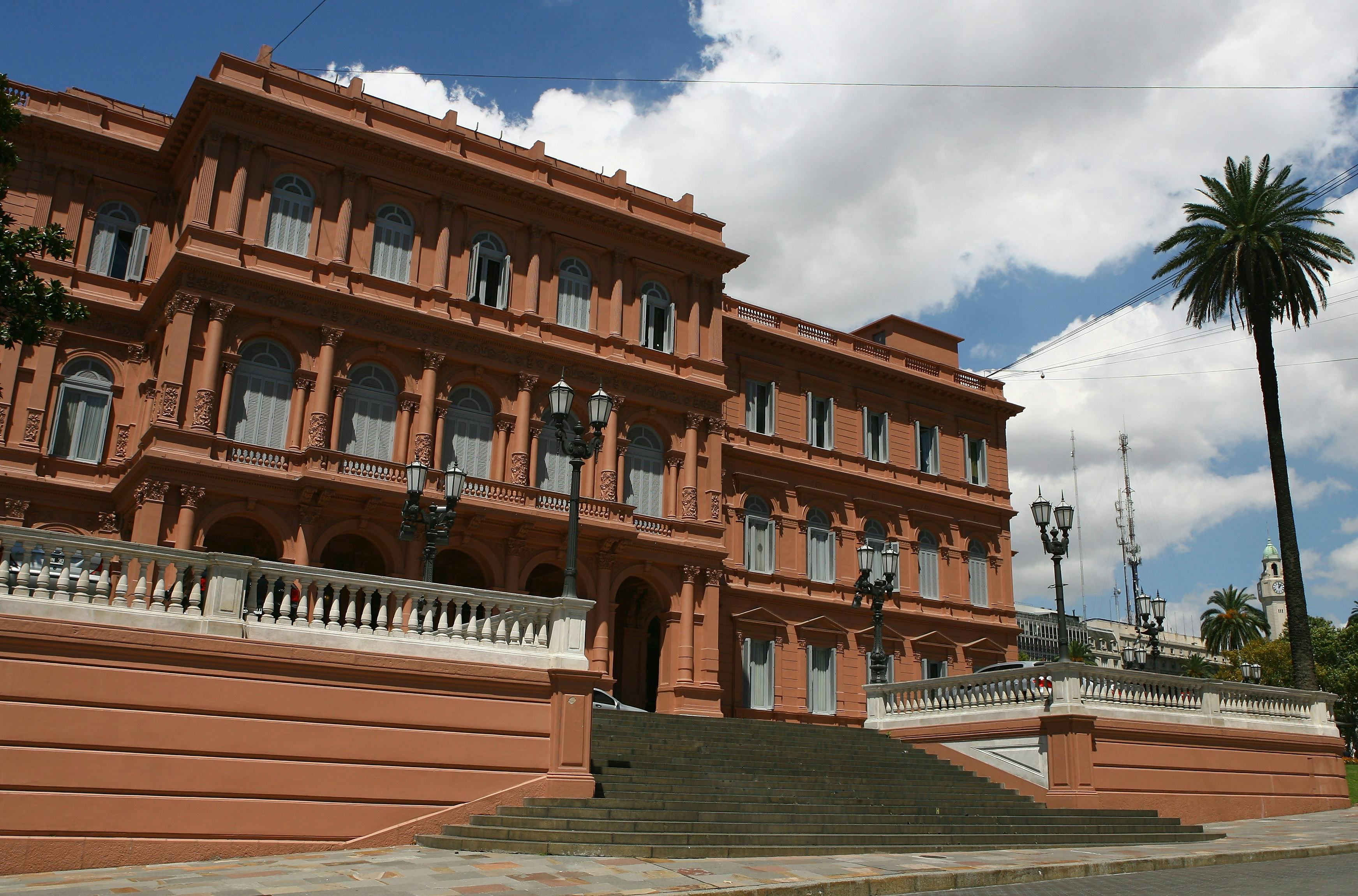 9 Millennial Pink Places In The World To Make Your 'Gram So Vibrant