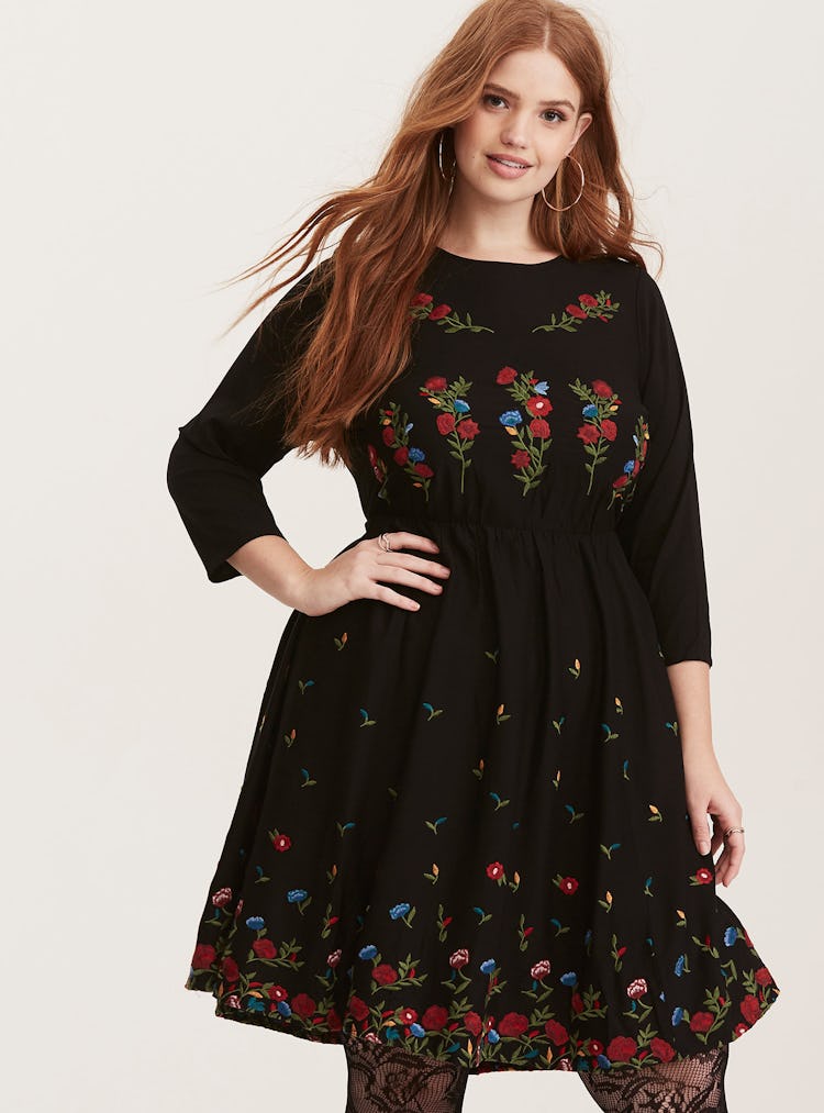 57 Plus Size Holiday Dresses That Will Make You Look Forward To Seeing