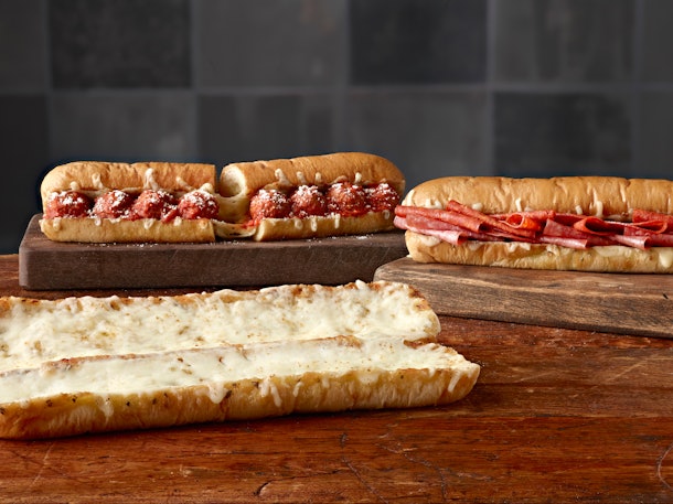Subway's Ultimate Cheesy Garlic Bread Will Take Your Sandwich Game To ...