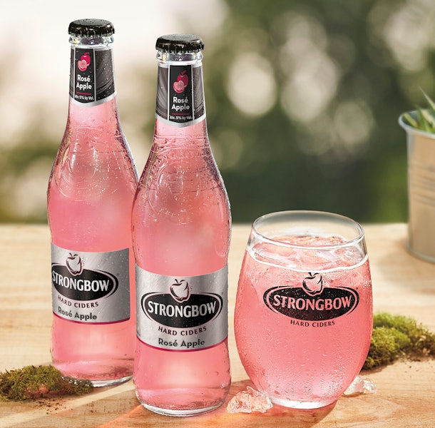Strongbow's Rosé Hard Cider Is Millennial Pink & It's Perfect For Instagram