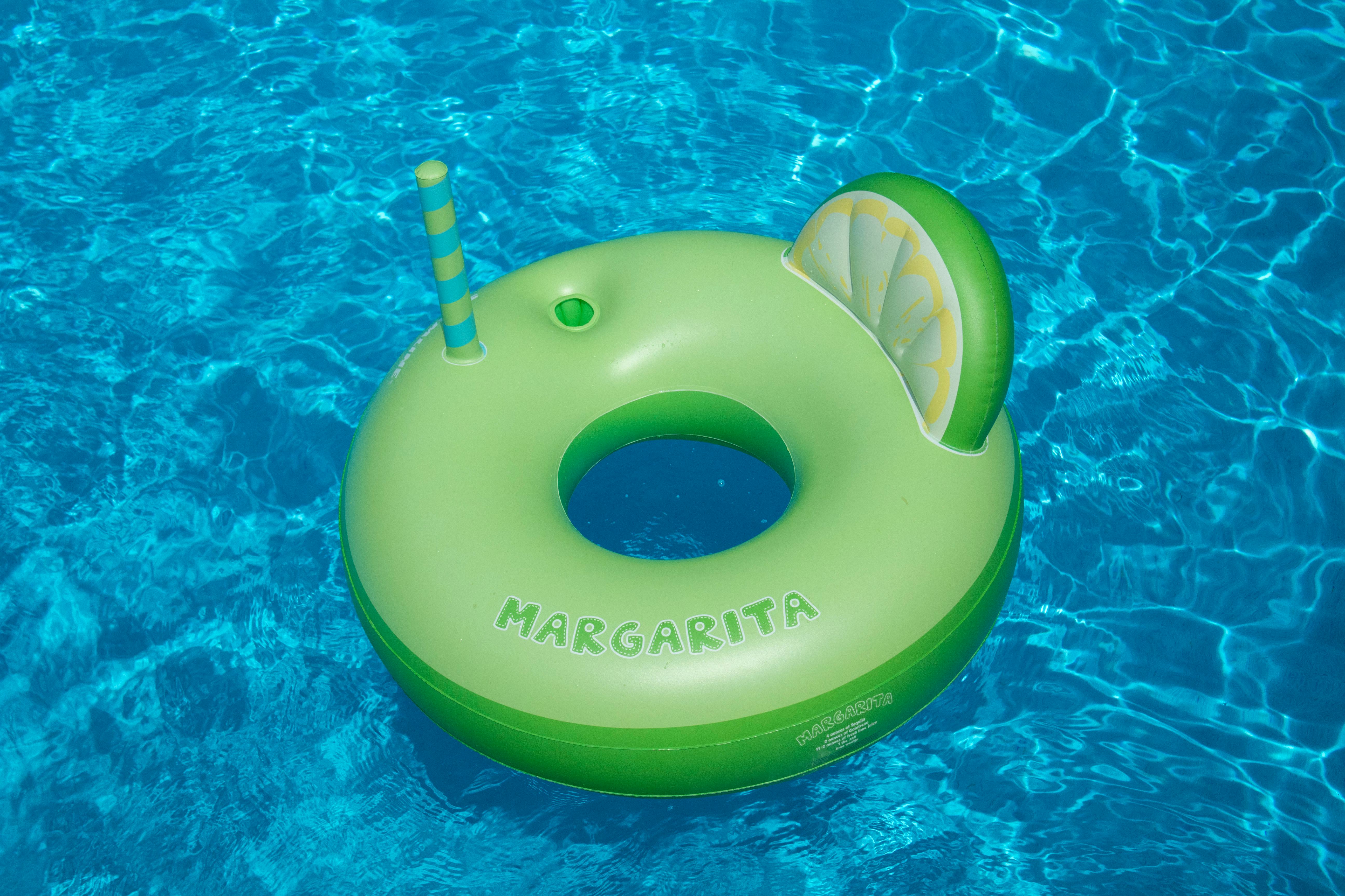 The Best Pool Floats For Summer, Based On Your Favorite Drinks
