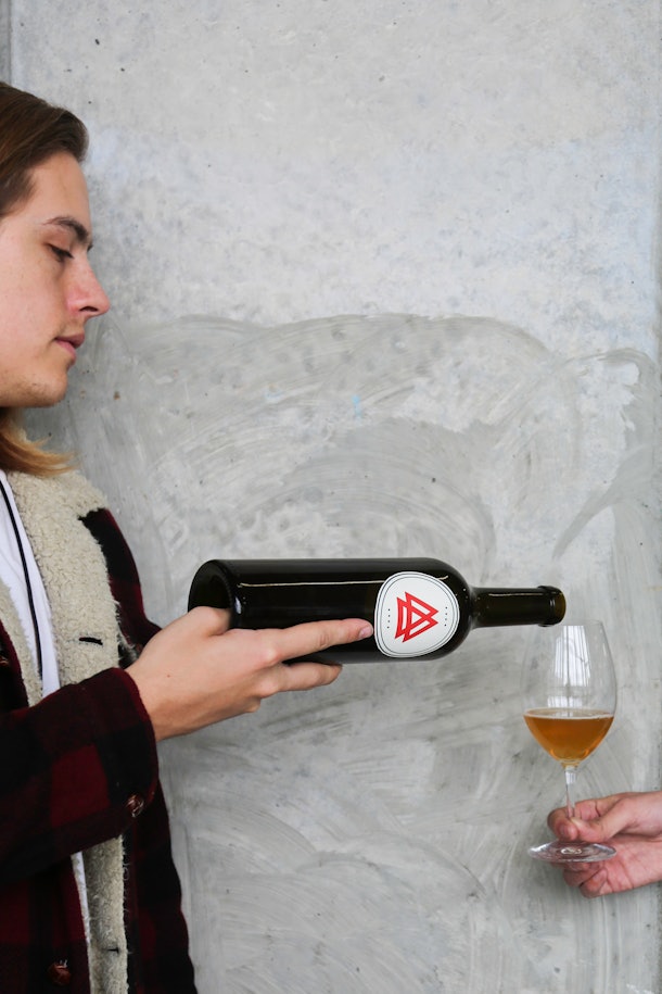 Dylan Sprouse Is The CEO Of All-Wise Meadery & It's The Career He's ...