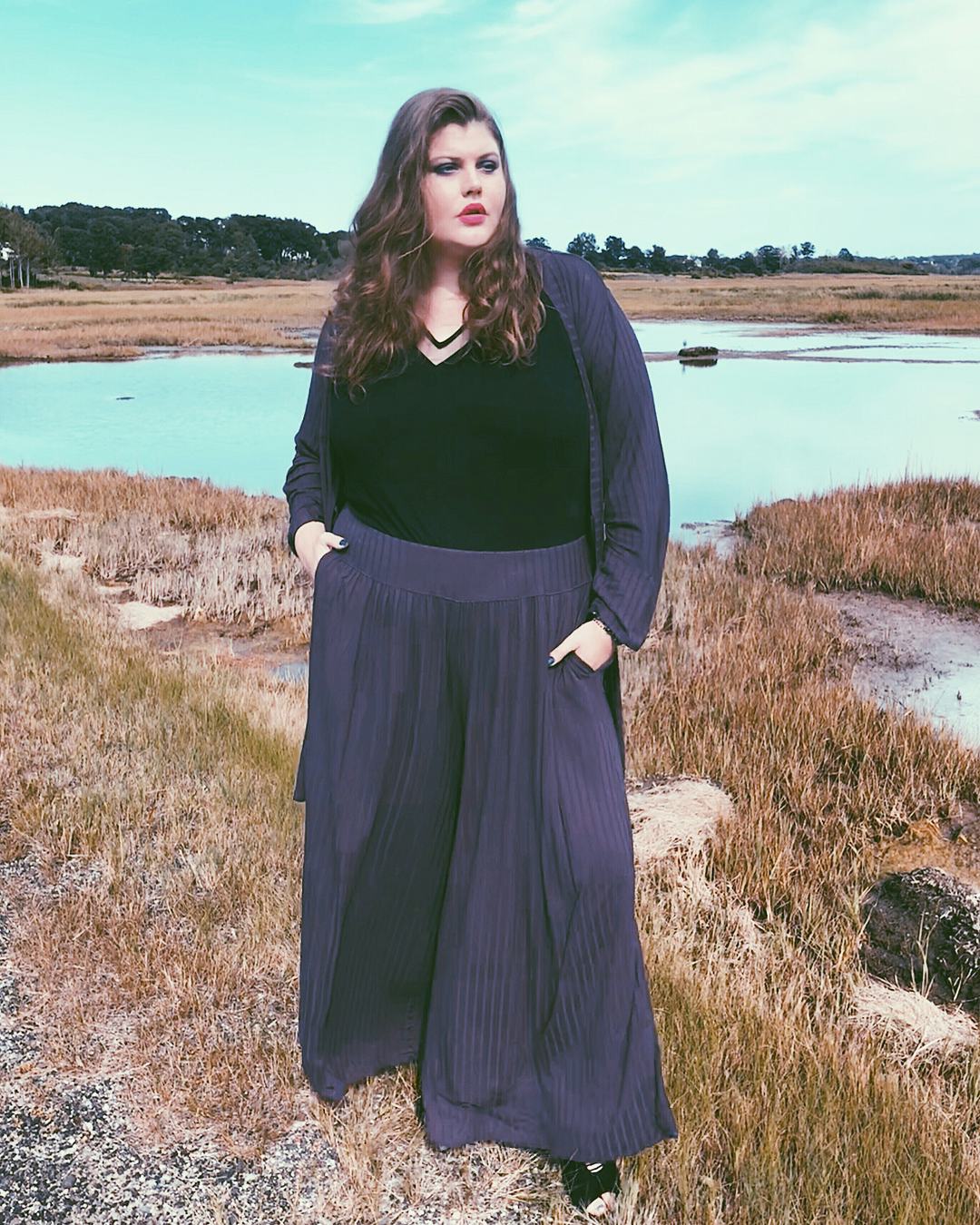 37 Plus Size Influencers To Follow For The Ultimate Fall Fashion Inspo
