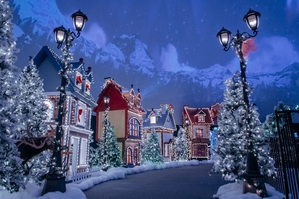 Santa’s North Pole Village In LA Has Everything On Your Holiday Wishlist