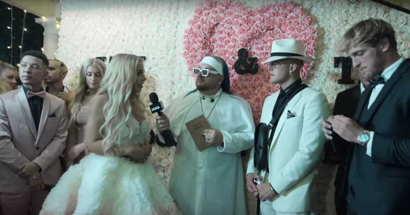 This Tana Mongeau & Jake Paul Halloween Couples Costume Is The Most ...