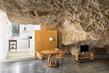 9 Cave Homes On Airbnb You Can Rent For A Super Unique Getaway