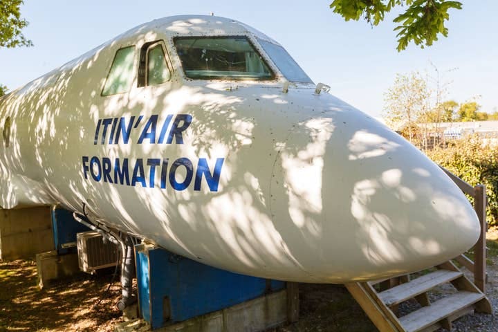 7 Airplane & Hangar Airbnbs That Deserve A Rose From Pilot Pete