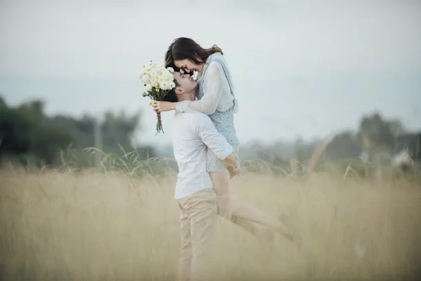 10 True Romantic Love Stories That Will Make Your Heart Burst
